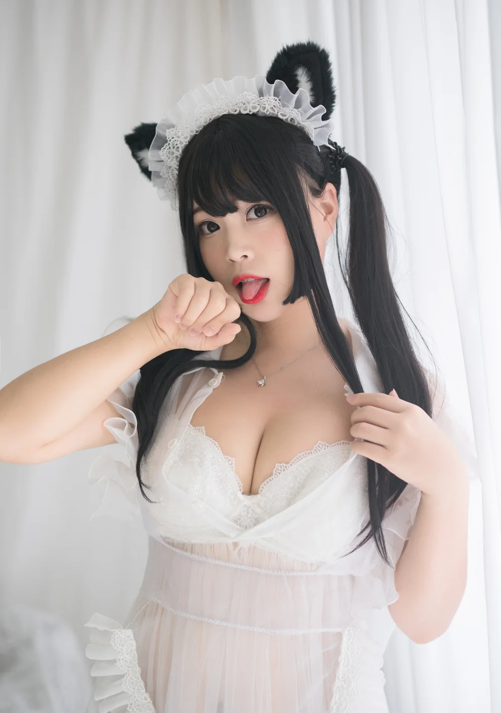 白烨妹纸 - 白猫透明女仆 [88P 8V] | 91绅士 | 超清写真集 | 91shenshi